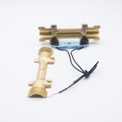 yellow Ultrasonic Heat Meter Body DN25 miniature Brass Pipe